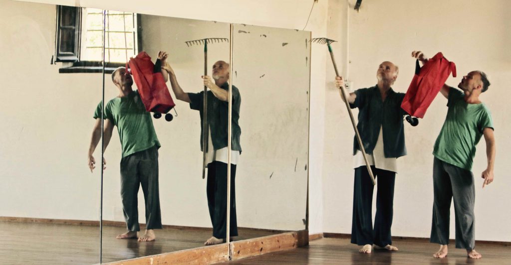 Intimacy Coordinator | Actor | Feldenkrais Practitioner - Robert Vesty ...